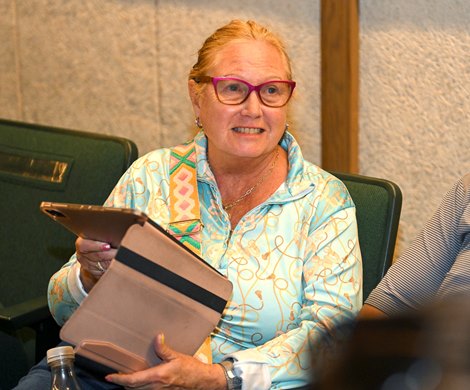 Pope Adds $1.1M Tapit Filly to Collection - BloodHorse